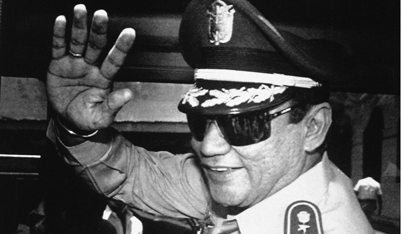 Former Panamanian dictator and convicted drug trafficker Manuel Noriega ...