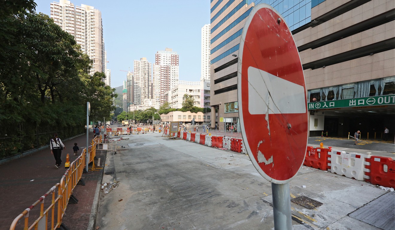 Transport Department criticised after part of Kowloon road goes unused ...