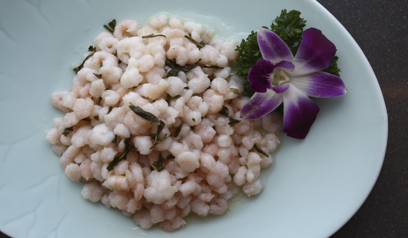 Shanghai Yu Yuan in Causeway Bay: lion’s head with hairy crab worth the ...