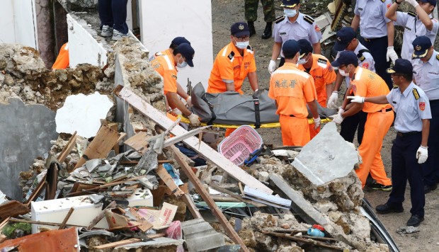 Taiwanese officials defend letting TransAsia plane fly in wake of ...