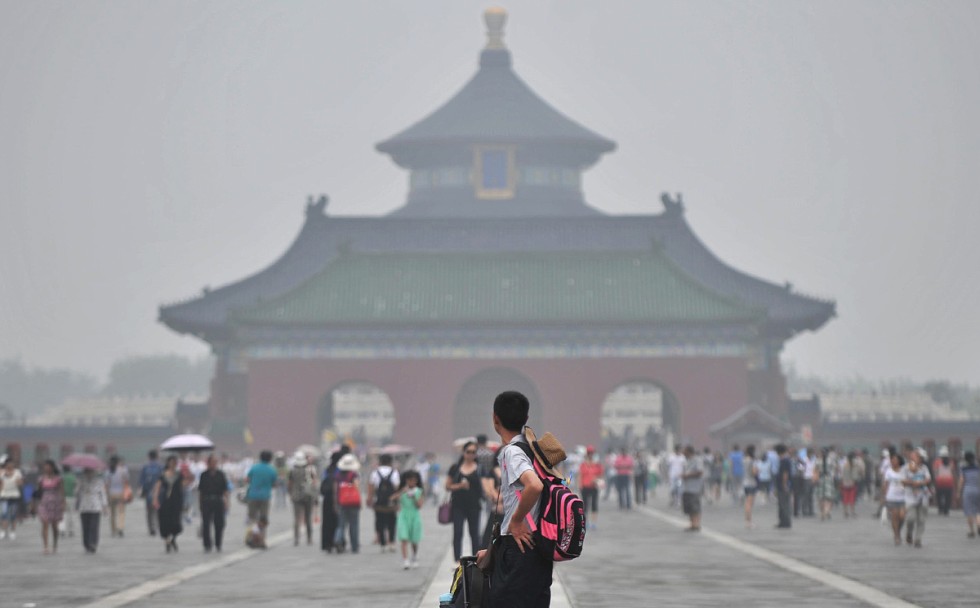 Beijing shrouded in worst smog in months – as photo apps which mask ...