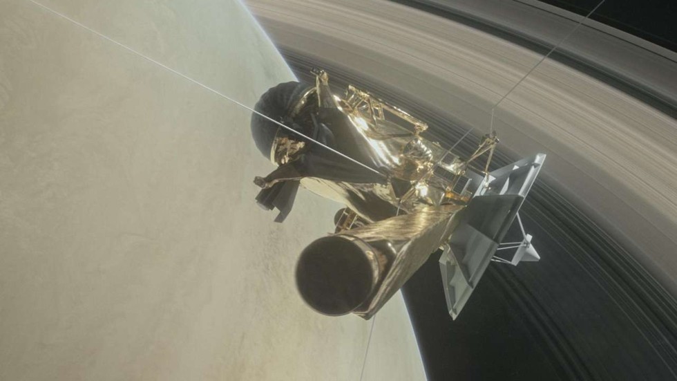 NASA’s Cassini spacecraft goes into last dance of death with Saturn ...