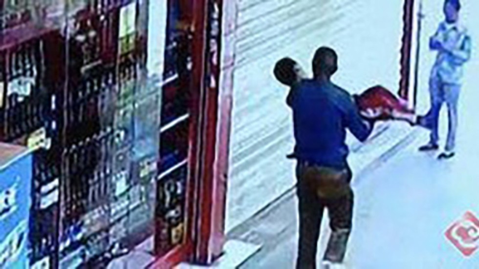 Chinese kidnapping suspect turns himself in after cameras capture ...