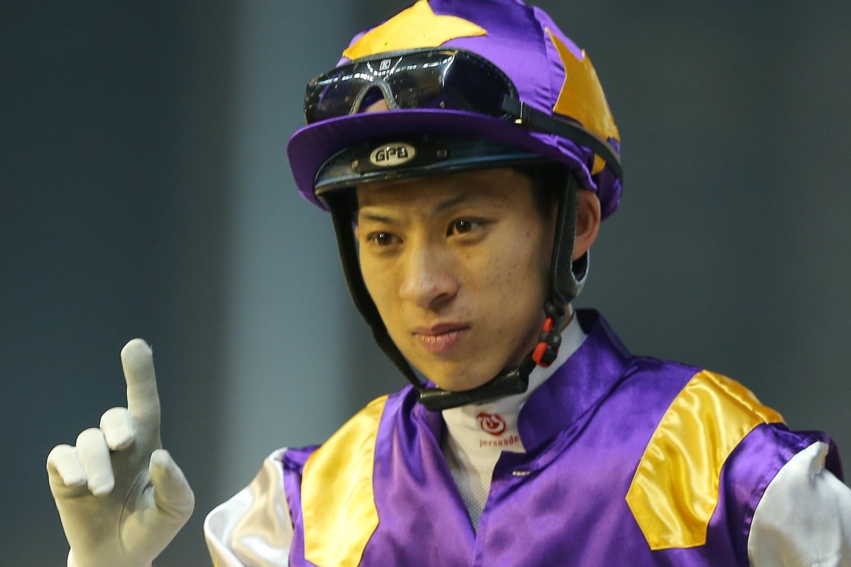 Watch: jockey Matthew Chadwick’s incredible horsemanship after being ...